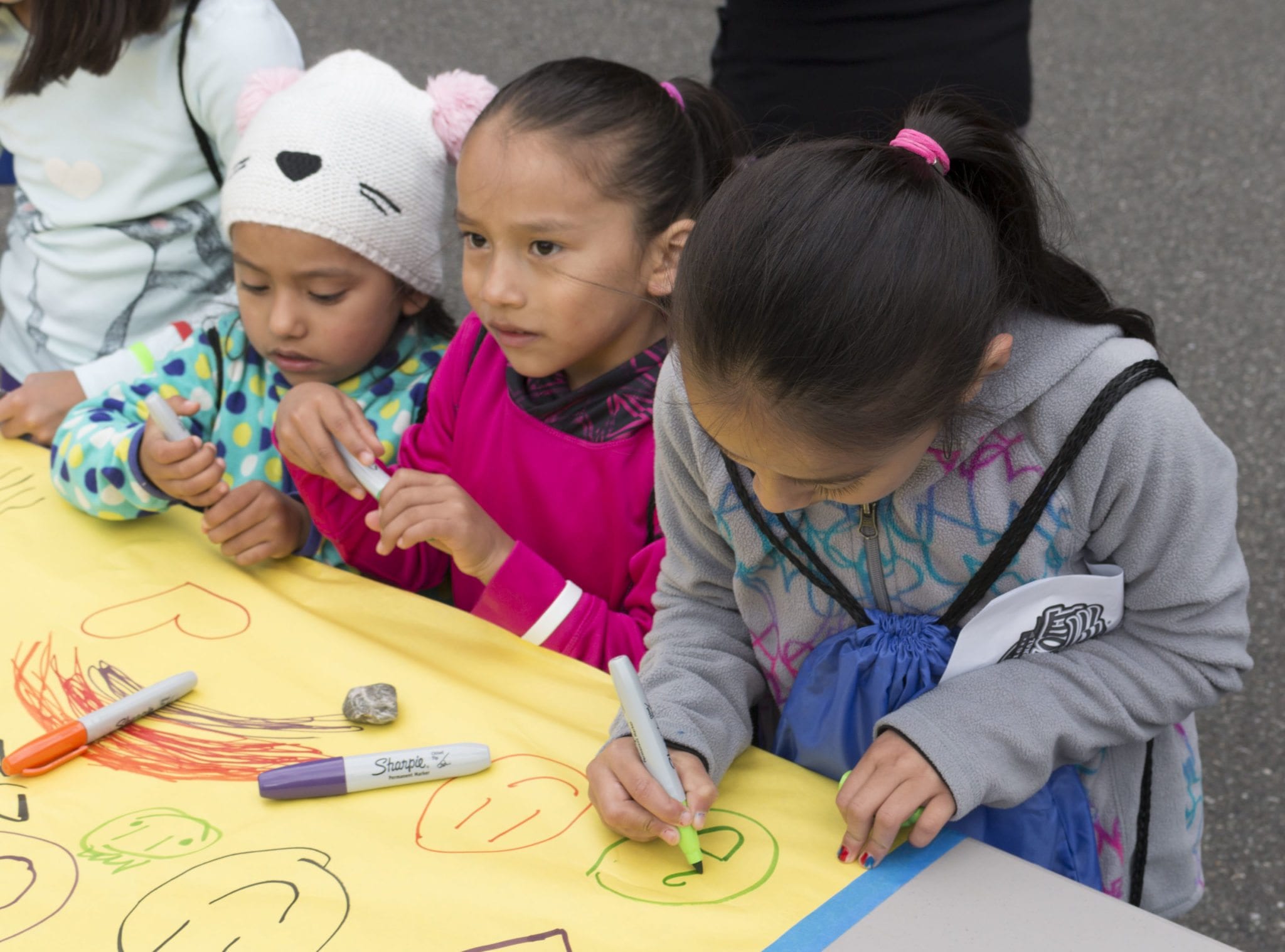 girls drawing everett - LCSNW